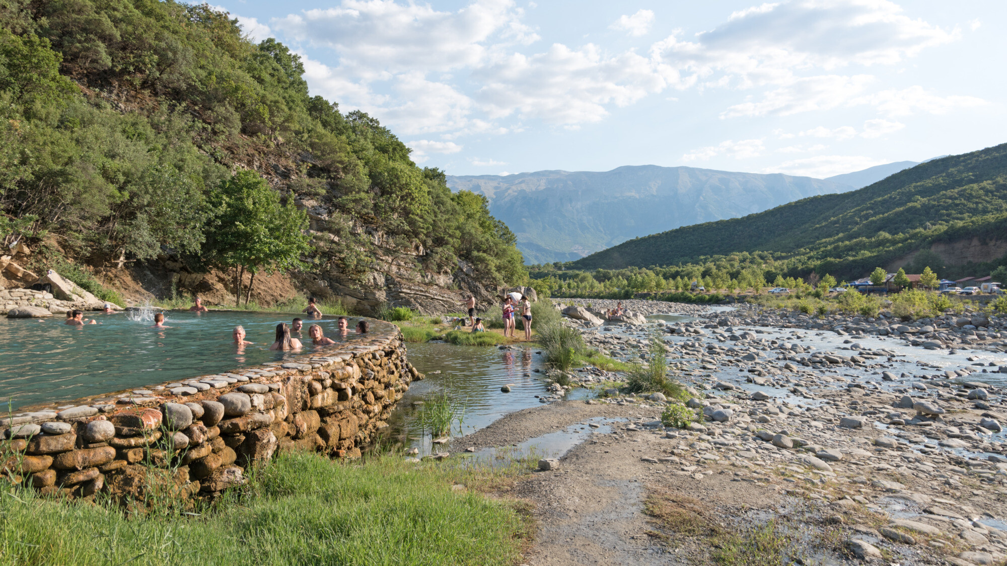 Përmet in Albanien: Sehenswürdigkeiten am Rande der Vjosa